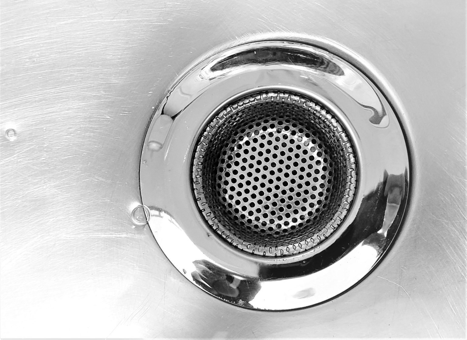 Drain Cleaning vs. DIY Unclogging: When to Call a Professional Plumber ...